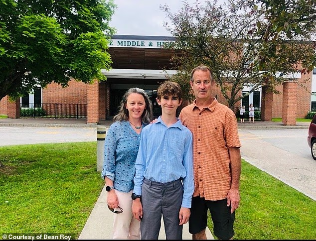 Get this.... This is for real.. The young man in the middle is 14 year ...