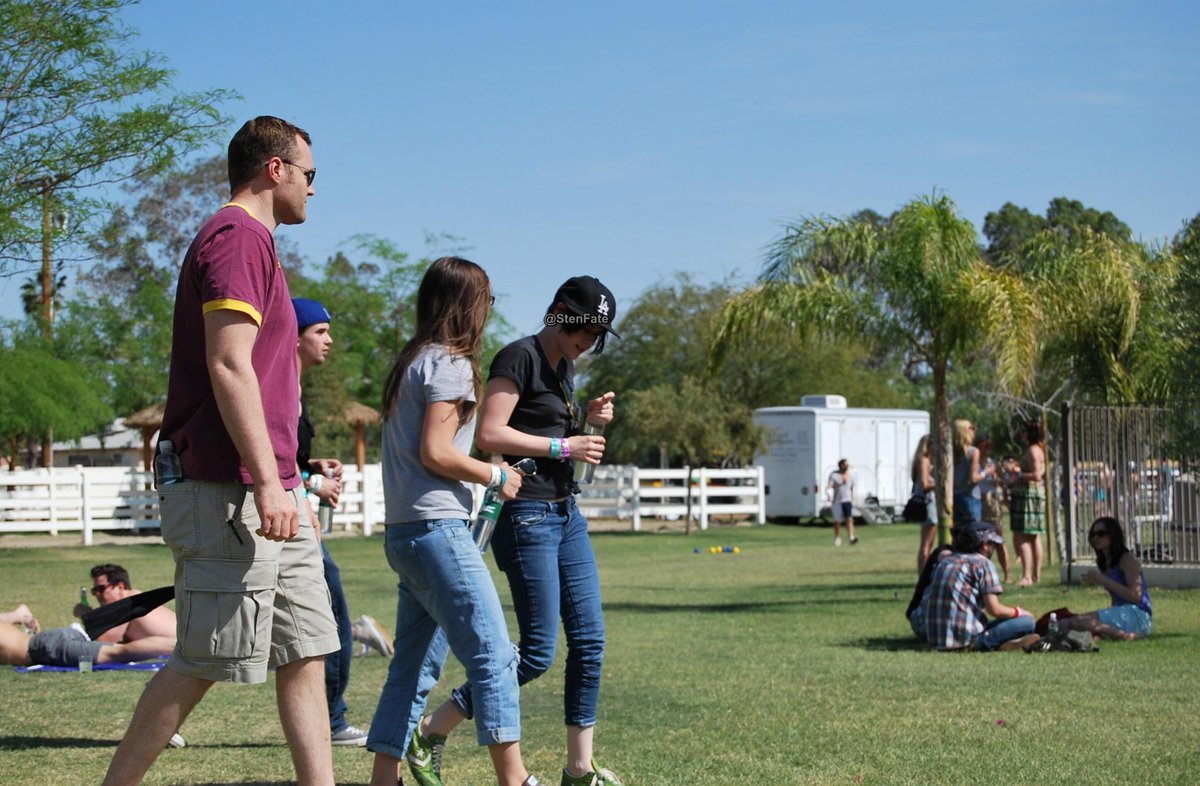 Kristen Stewart at Coachella with her bodyguard https://t.co/M9eGMNhukP