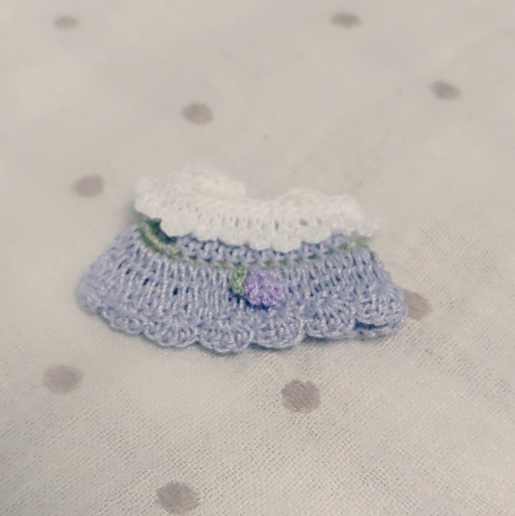 チューリップの紫です ＃かぎ針編み https://t.co/0Hi859IJKR