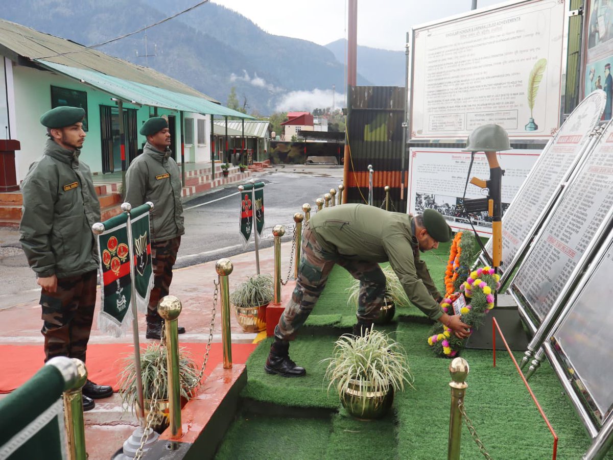 ASSAM RIFLES PAYS HOMAGE TO BRAVEHEART IN JAMMU & KASHMIR #AssamRifles ...