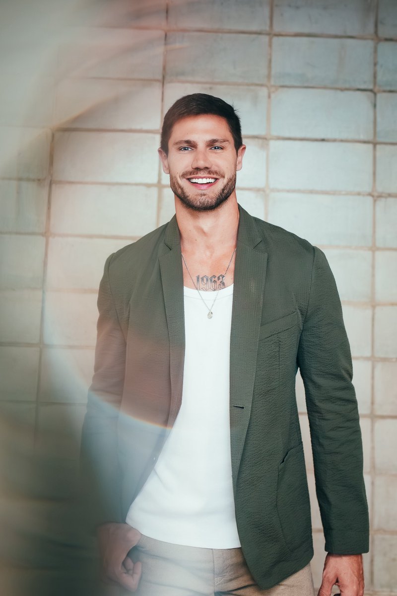 um homem LINDO que nem precisa fazer força: Jonas tá pronto pra nossa ...