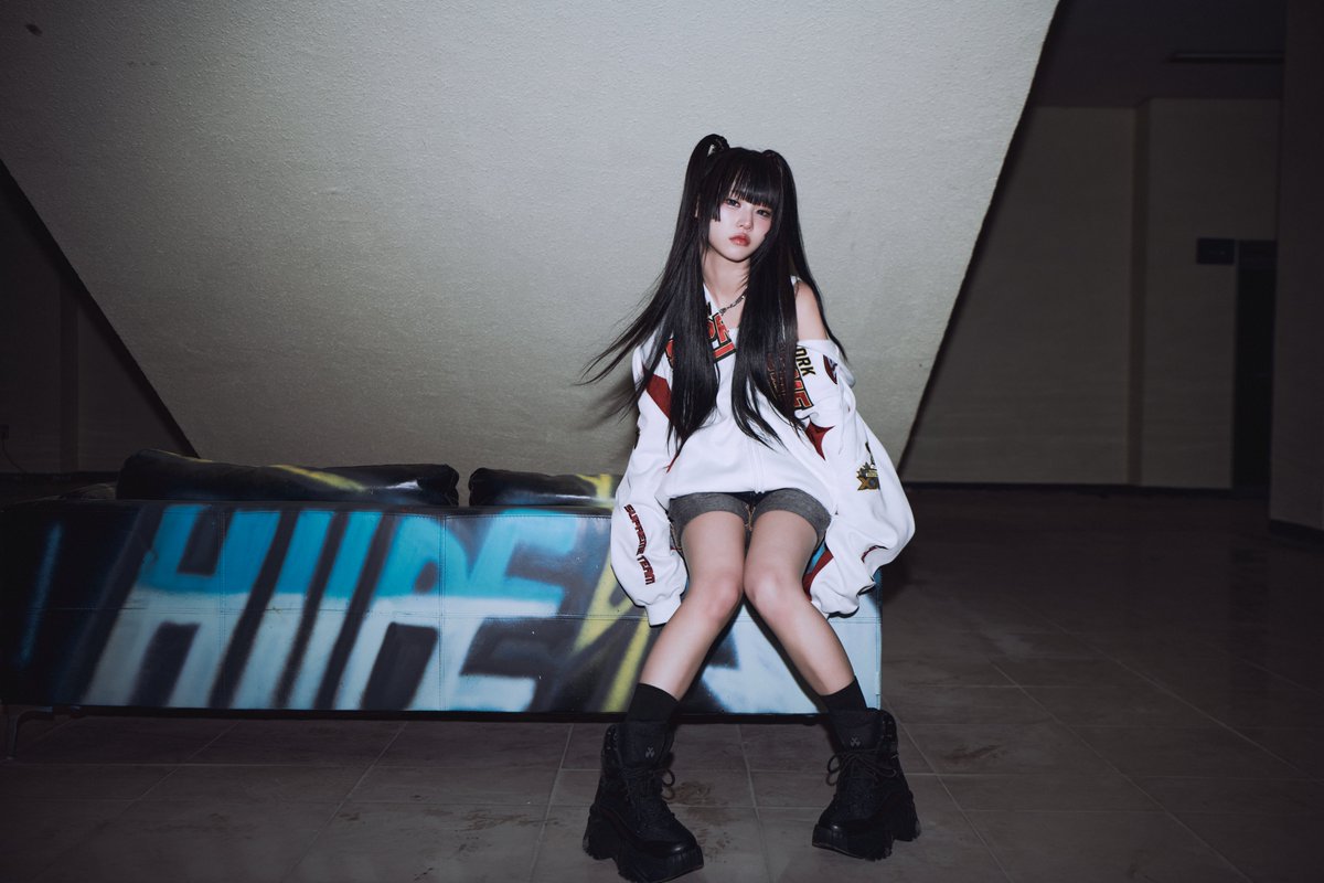 H//PE Princess | CONCEPT PHOTO B #DOI H//PE Princess 1st Mini Album [17 ...