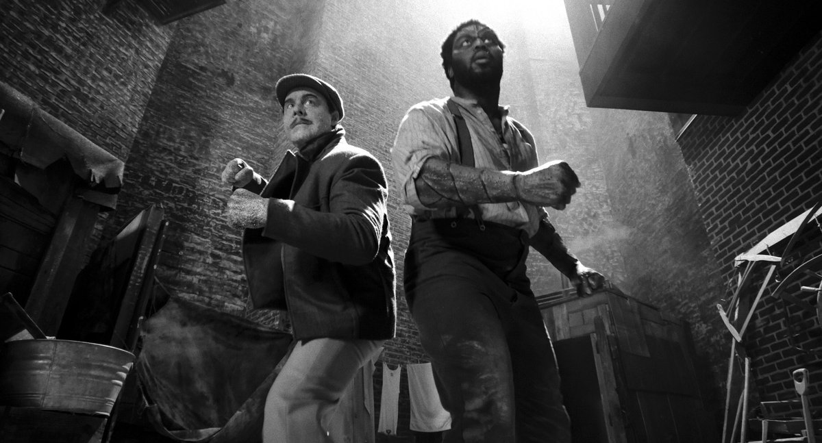 New look at #SpiderNoir. https://t.co/2zIKsNYp34