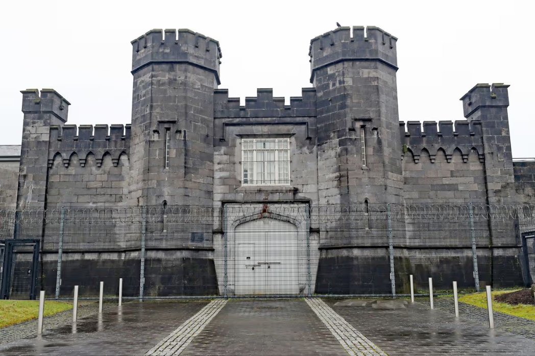 The Irish Army were a familiar sight, armed with rifles and machine ...
