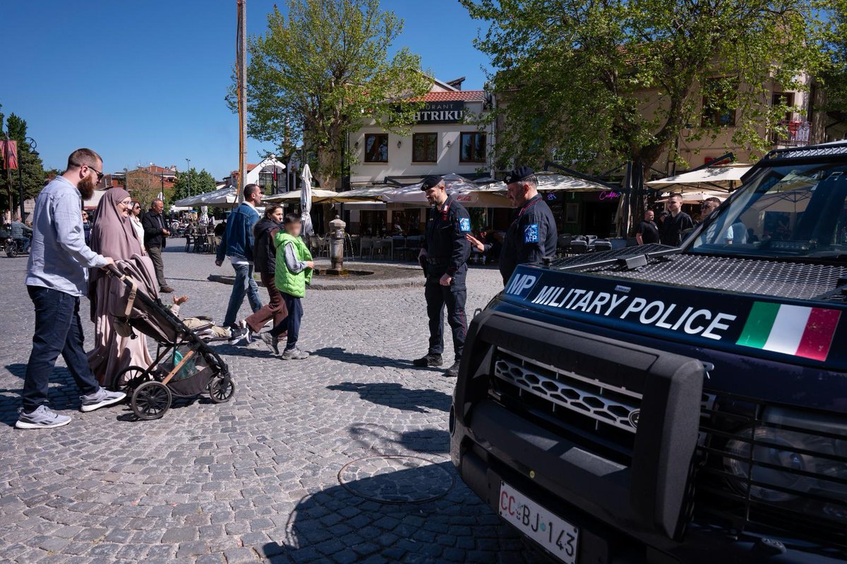 Carabinieri Military Police assigned to the Multinational Specialized ...