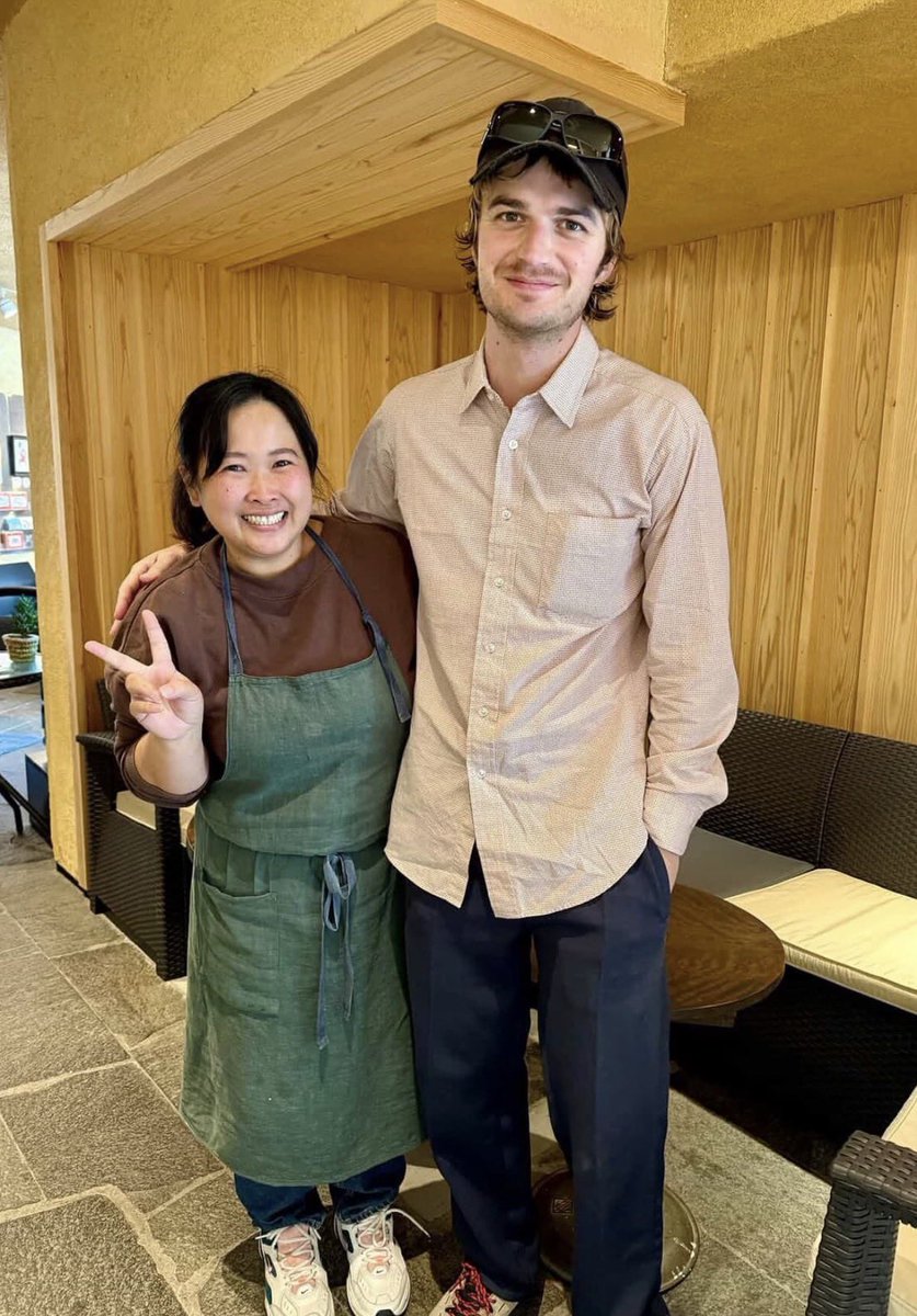 🚨| Nuevas fotos de @djotime con una fan en Kusatsu Onsen, Japón🇯🇵 -Vía ...