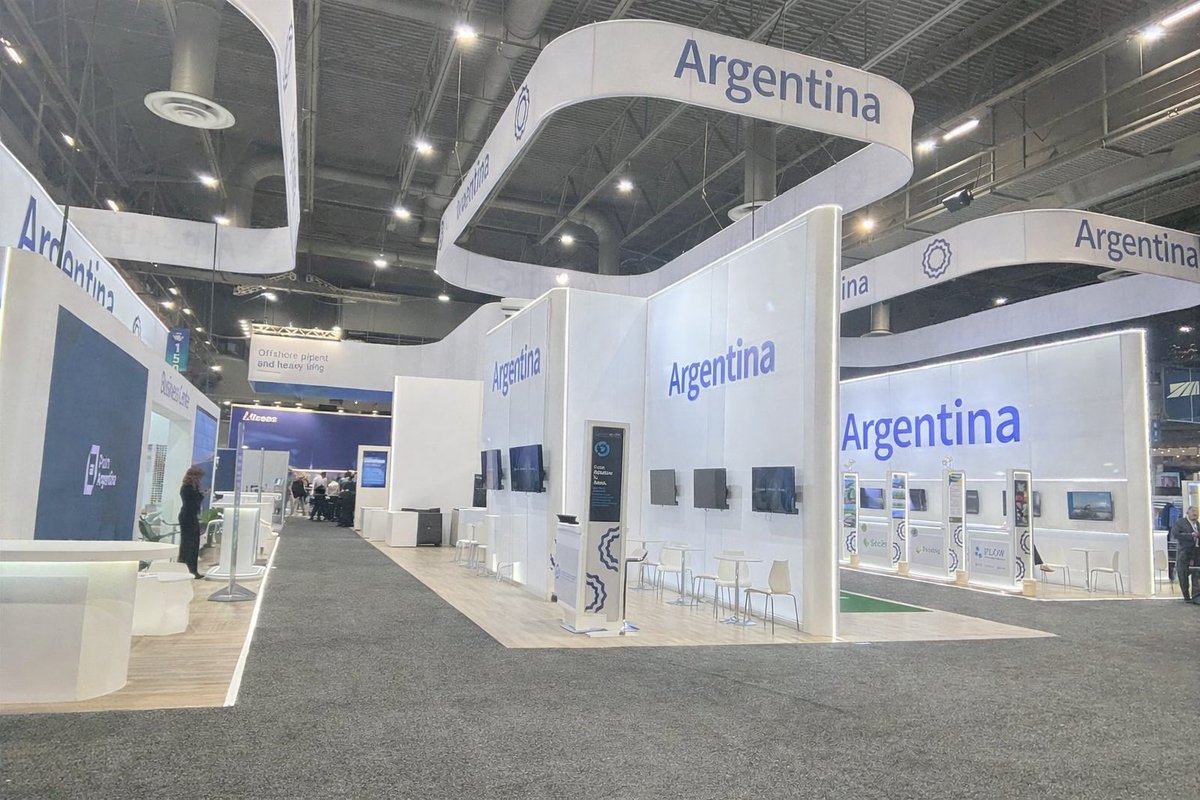 🇦🇷 Argentina pisa fuerte en la OTC 2026 de Houston. El país montó uno ...