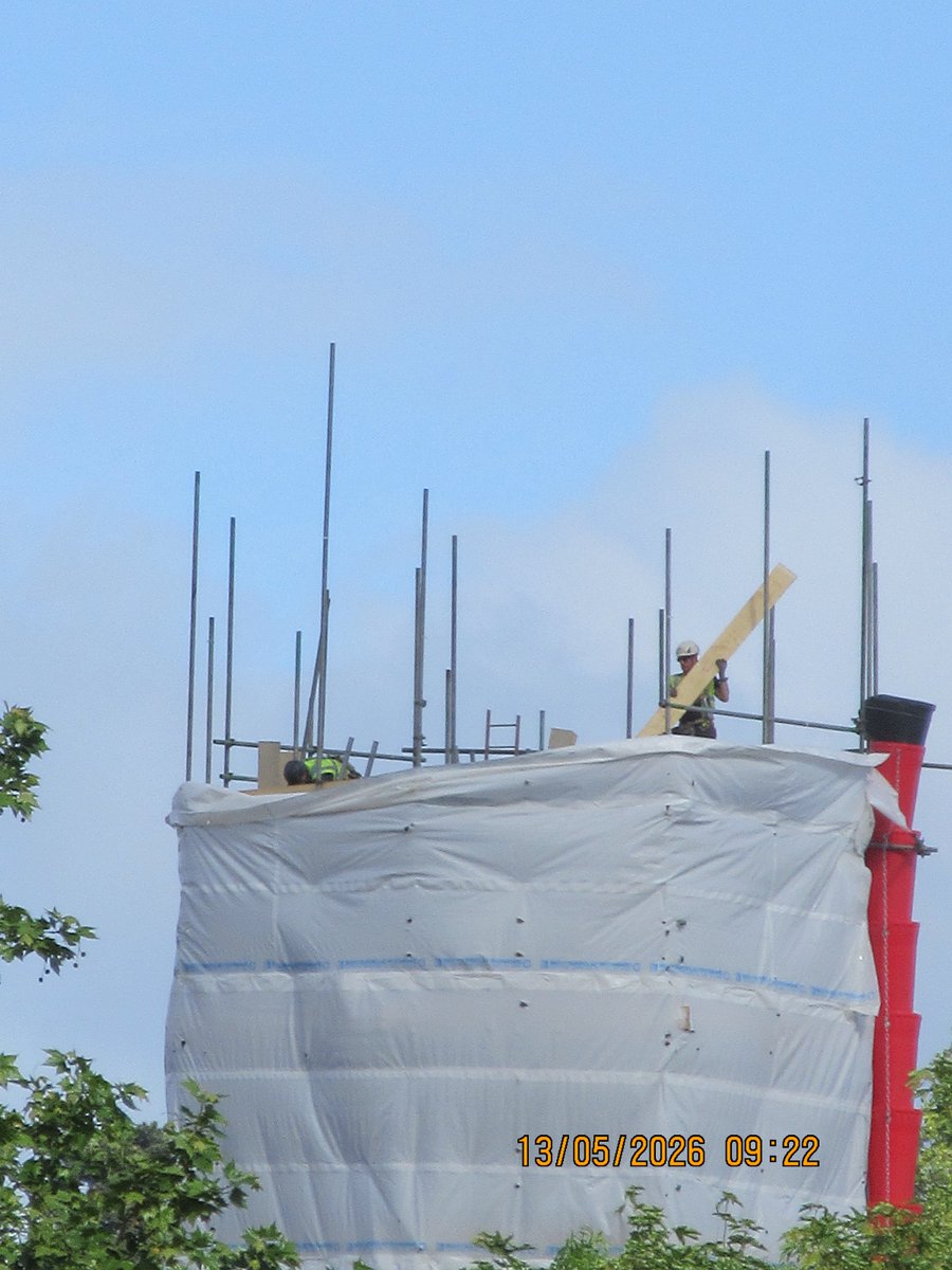 Whittington Hospital chimney 2018/2026 islington Archway London 13/05/2026