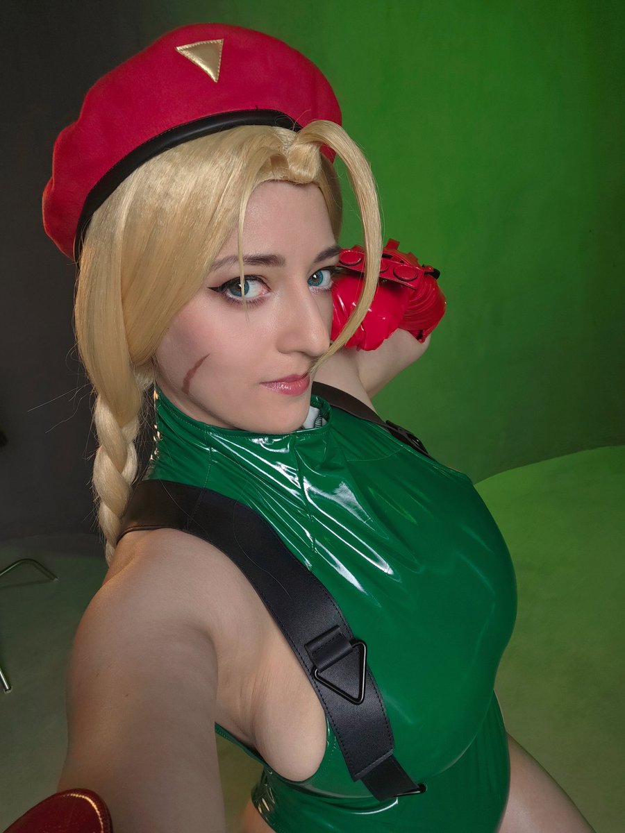 Who's your fave character from Street Fighter? #cammywhite https://t.co ...