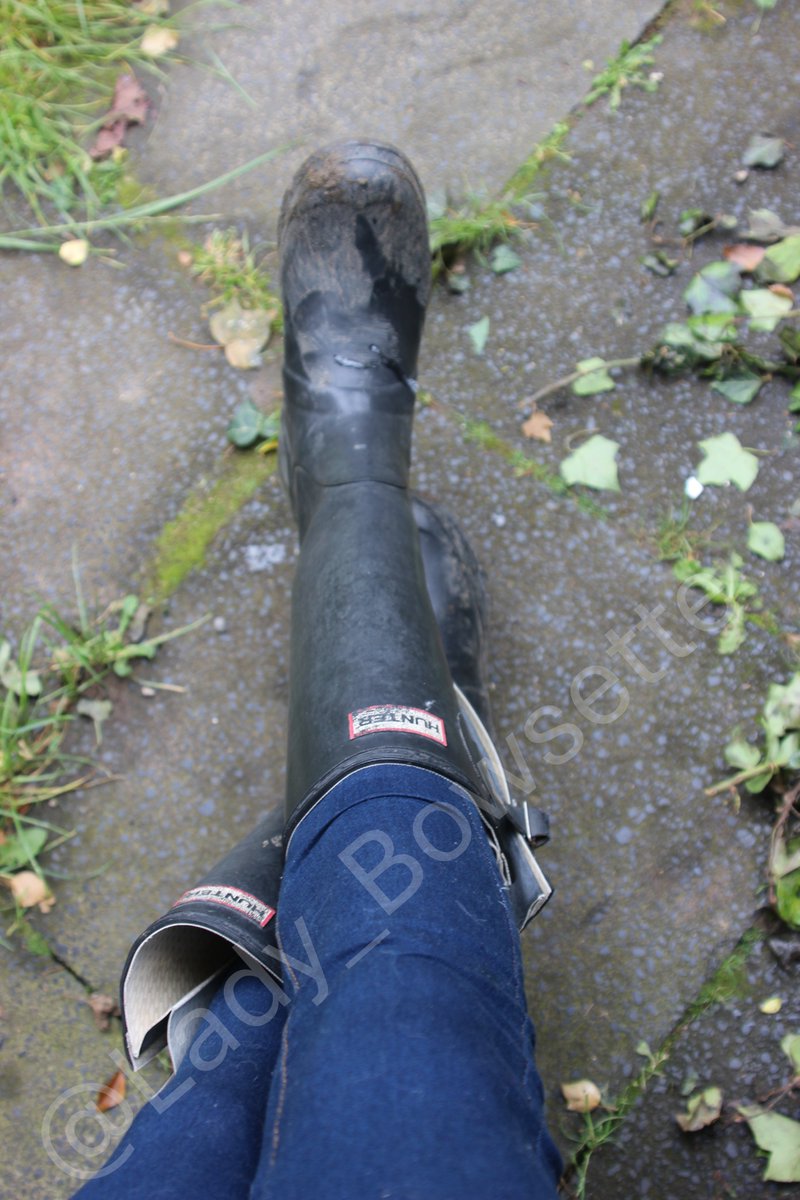 Mein Simp @HunterMax529 hat meine alten Hunter Gummistiefel abgekauft ...
