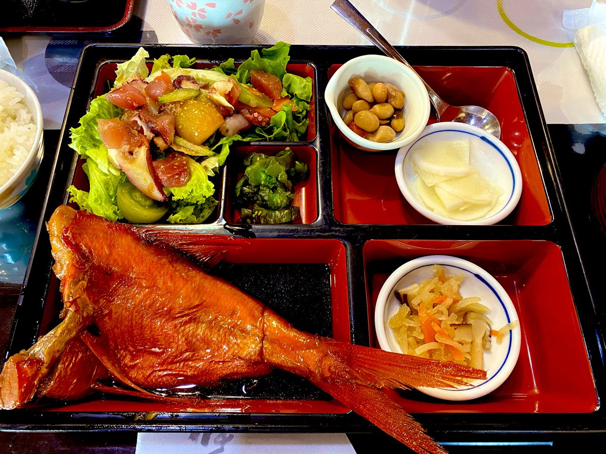 毎年恒例の居合道の合宿で伊豆稲取に行きました。居合も剣術もこの合宿でしか学べない事が多くて技の解像度も増し、今年もたくさんの発見と感動があり ...