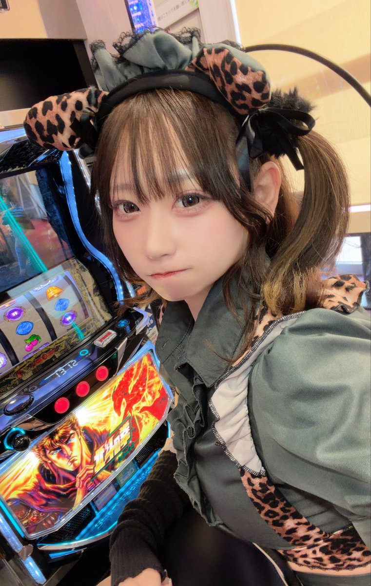 ️キコーナ岸部店様«PR» ￣￣￣￣￣￣￣￣￣￣￣￣￣ 投資1334枚、一旦捲ってプラス域へ 結構転生打ってるけど まだ2回しか上位したこと ...