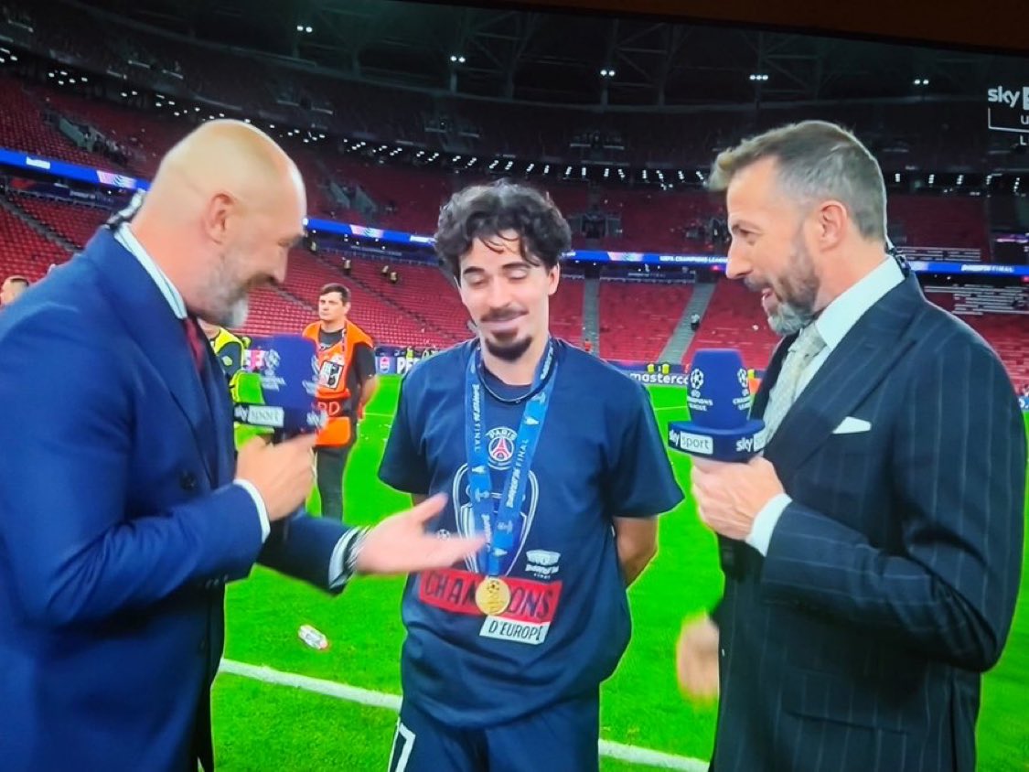 🎙️ | Di Marzio: “Vitinha almost bowed when he saw Alessandro Del Piero ...
