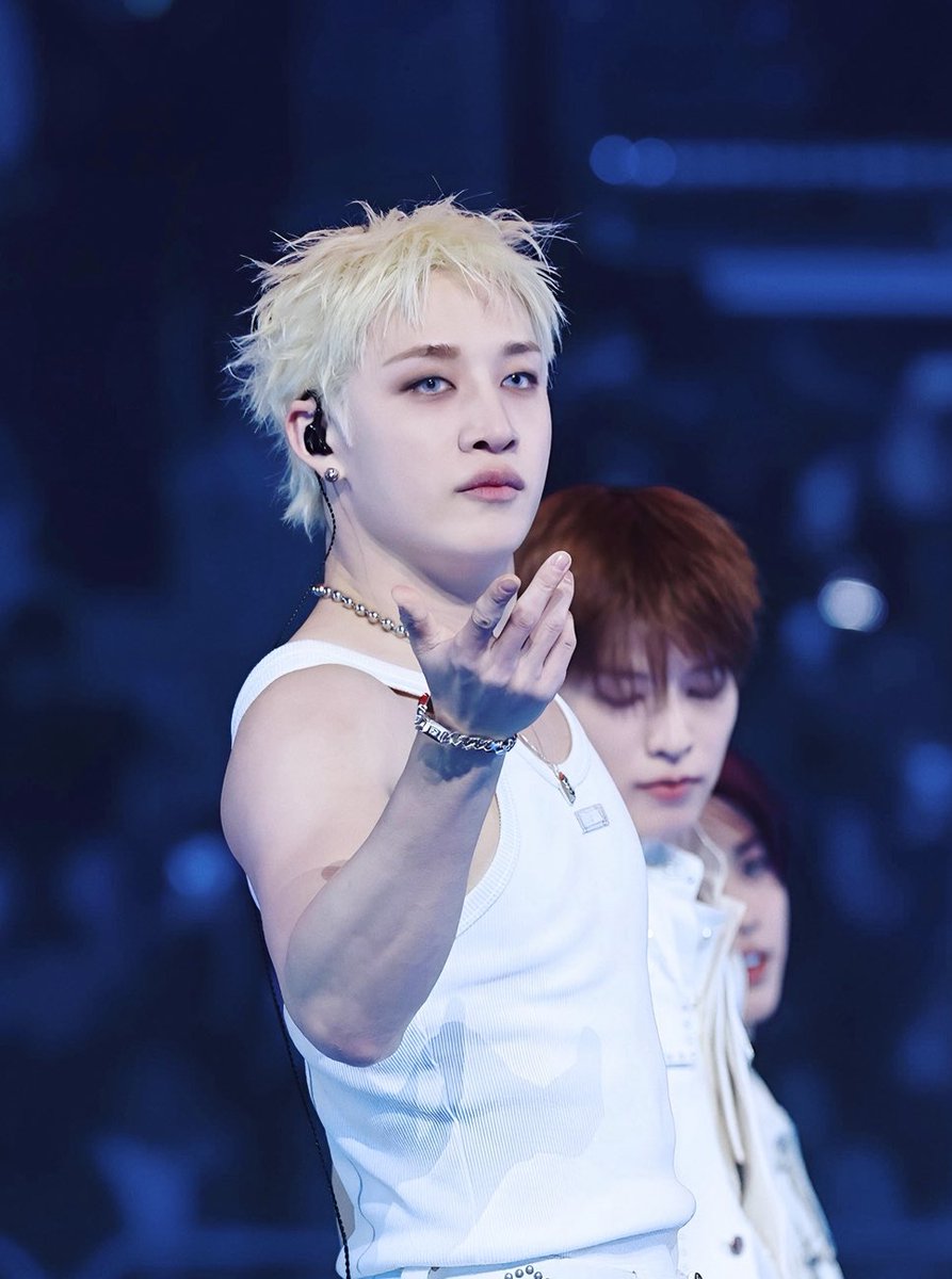 Chan make me foam in the mouth I am not even joking https://t.co/w2ANR8LjuD