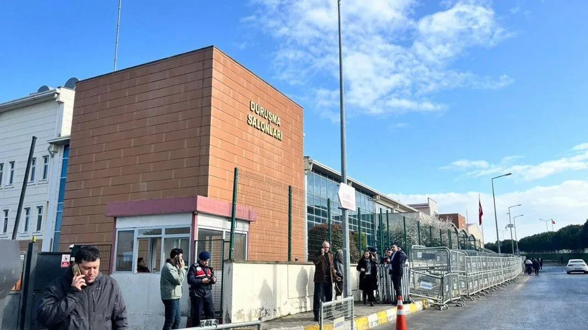 İBB davasında tutuklu yargılanan Reklamarea Yöneticisi Alper Aydın ...