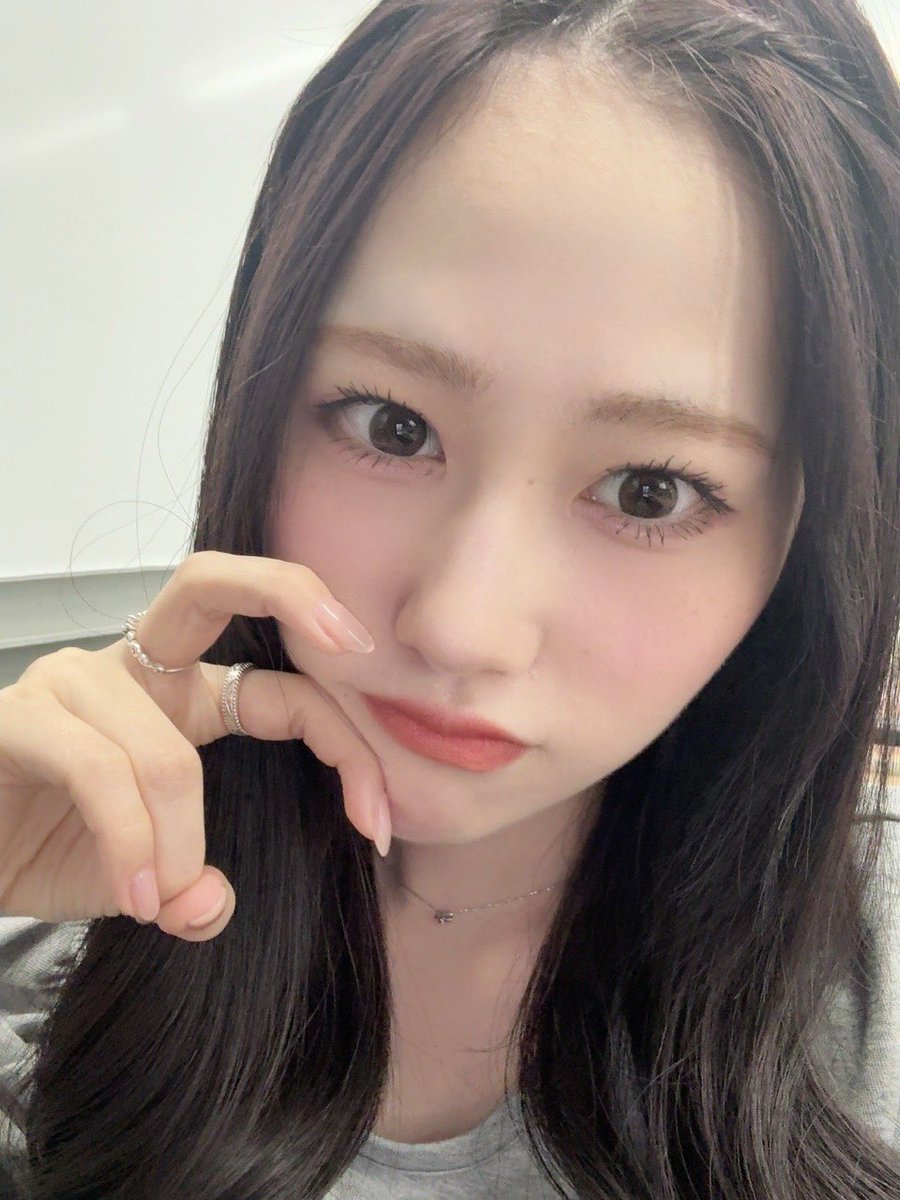 デコ出し可愛すぎます #櫻坂46 https://t.co/uR7AEOyp6g