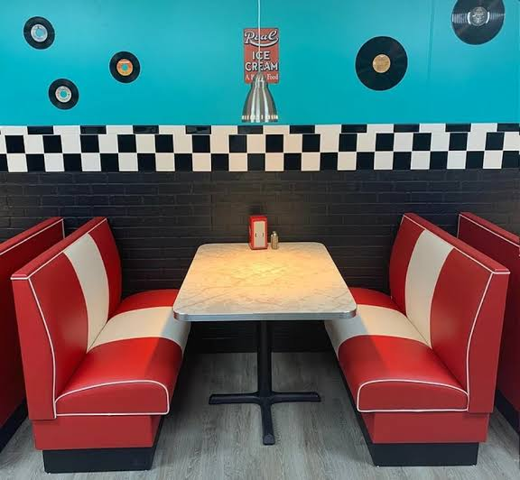 @FazAnimation83 I quite like it! I'd remove the 2 end chairs so it ...