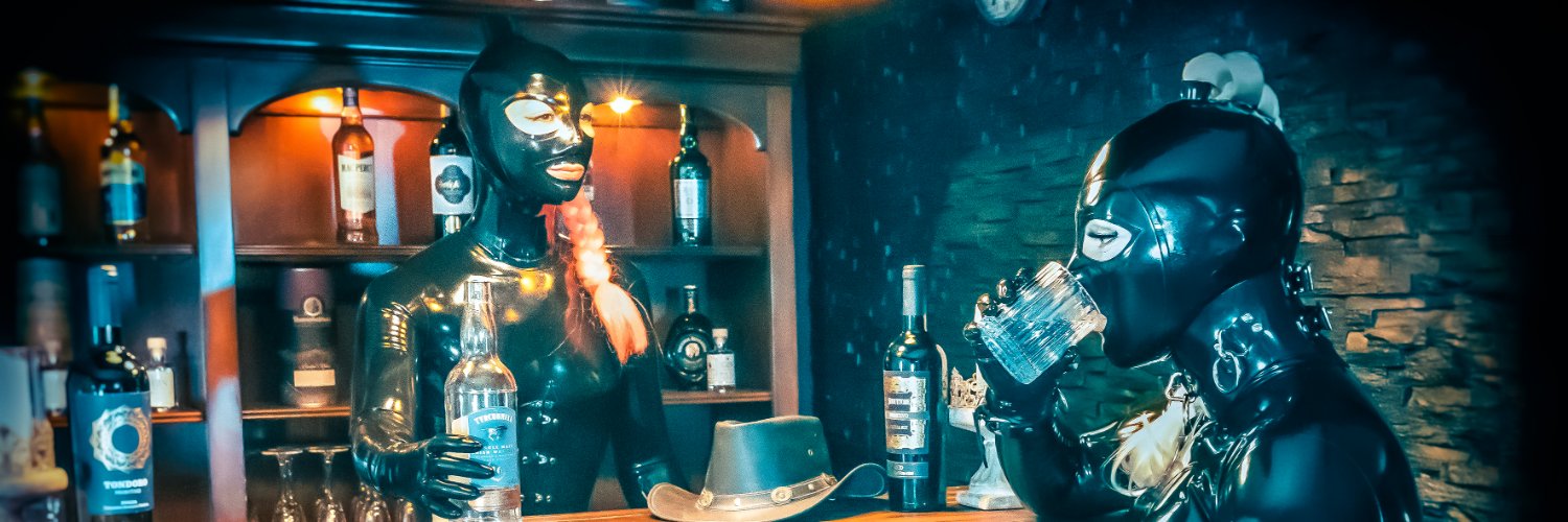 RubberRebel (@fetish_deviant) / Twitter