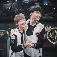 IncorrectLCKships on Twitter: "Deft: *does something sweet* Smeb: im in love with you Deft: what ...