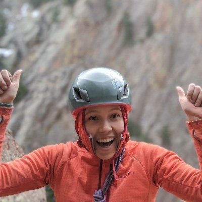 Andee Kaplan on Twitter: "Yaaaah! I've never had such a nice monitor before! I feel like a grown ...