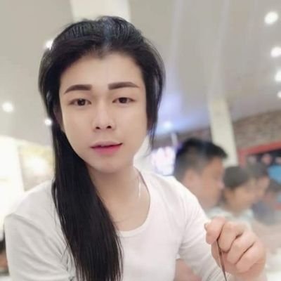 Wai Yan Ko Ko on Twitter: "ခ်ဴပ္ပီးးထုေပးေနတာသူငယ္ခ်င္းကို https://t.co/93USoXeQ3P" / Twitter