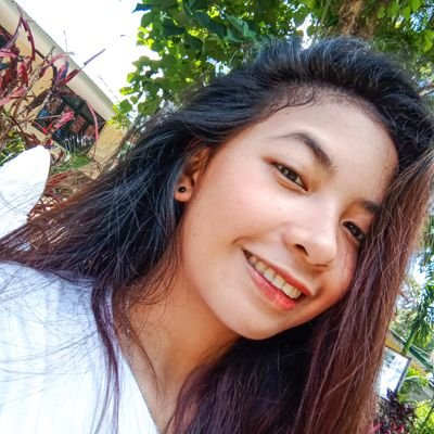 Kiara Mae Relanes on Twitter: "Talking to the moon🌛🤍 -Welcome back self sa twitter🙊💖…