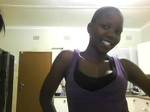 Nonofo dibotelo (@lilsmonya) | Twitter