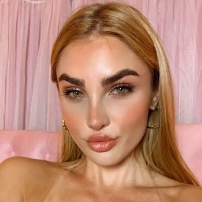 Kenzie Anne on Twitter: "I’m behaving by instagrams community guidelines now 🙄 so censored ...