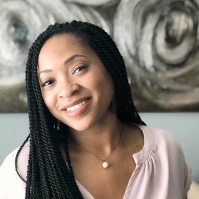 Elizabeth Burrows's Instagram, Twitter & Facebook on IDCrawl