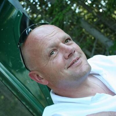 Jan B. Hommel (@john_bumblebee) / Twitter