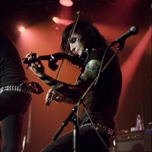 Jinxx's Violin (@JinxxBVBsViolin) | Twitter
