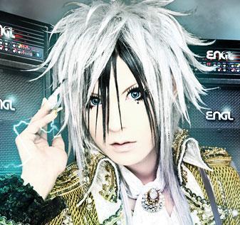 TERU - Teru (singer) - JapaneseClass.jp