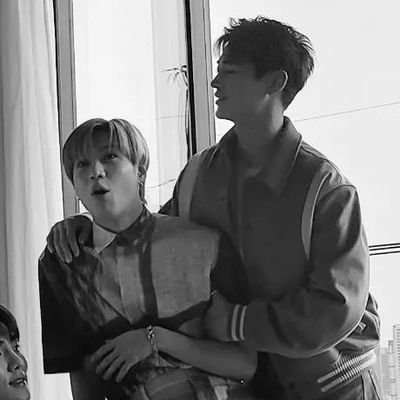 KStarLive on Twitter: "SHINee's Minho Attended His New Movie Premiere in His Marine Uniform with ...