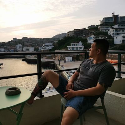 S.LIFE🔞（接投稿） on Twitter: "《黑丝老婆被上司睡走了》 推开门的那一刻，气愤还是性奋？ JUQ-136 https://t.co/ken3rVXo73" / Twitter