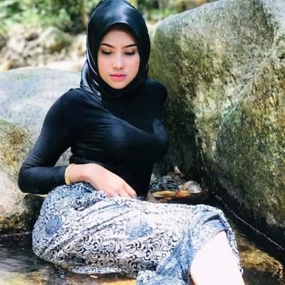 hijab bergo on Twitter: "Jilbab mengkilap,wajah glowing https://t.co/nHAht2ebLg" / Twitter