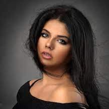 مثير فتاة مثير (@IvoryPencek) / Twitter