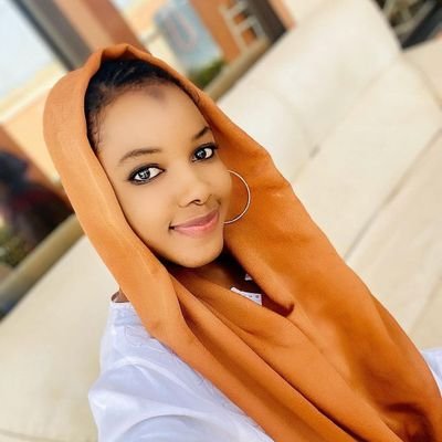 𝐌 𝐄 𝐋 𝐎 𝐃 𝐘 🇨🇾 🍭 (@Mss_Melodyy) / Twitter