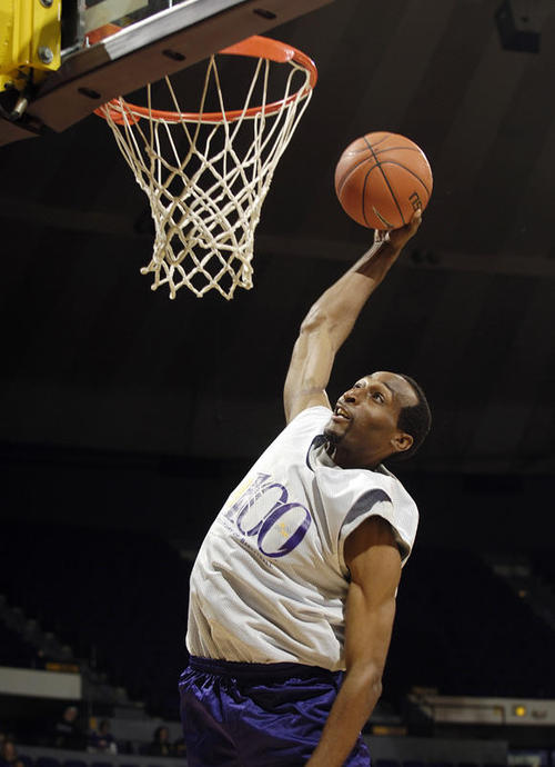 Louis Earl > Lester Earl | Tiger Rant