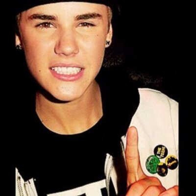 sofiaaaa on Twitter: "What's in my School Bag + Essentials! http://t.co/MieZvRiLWi"