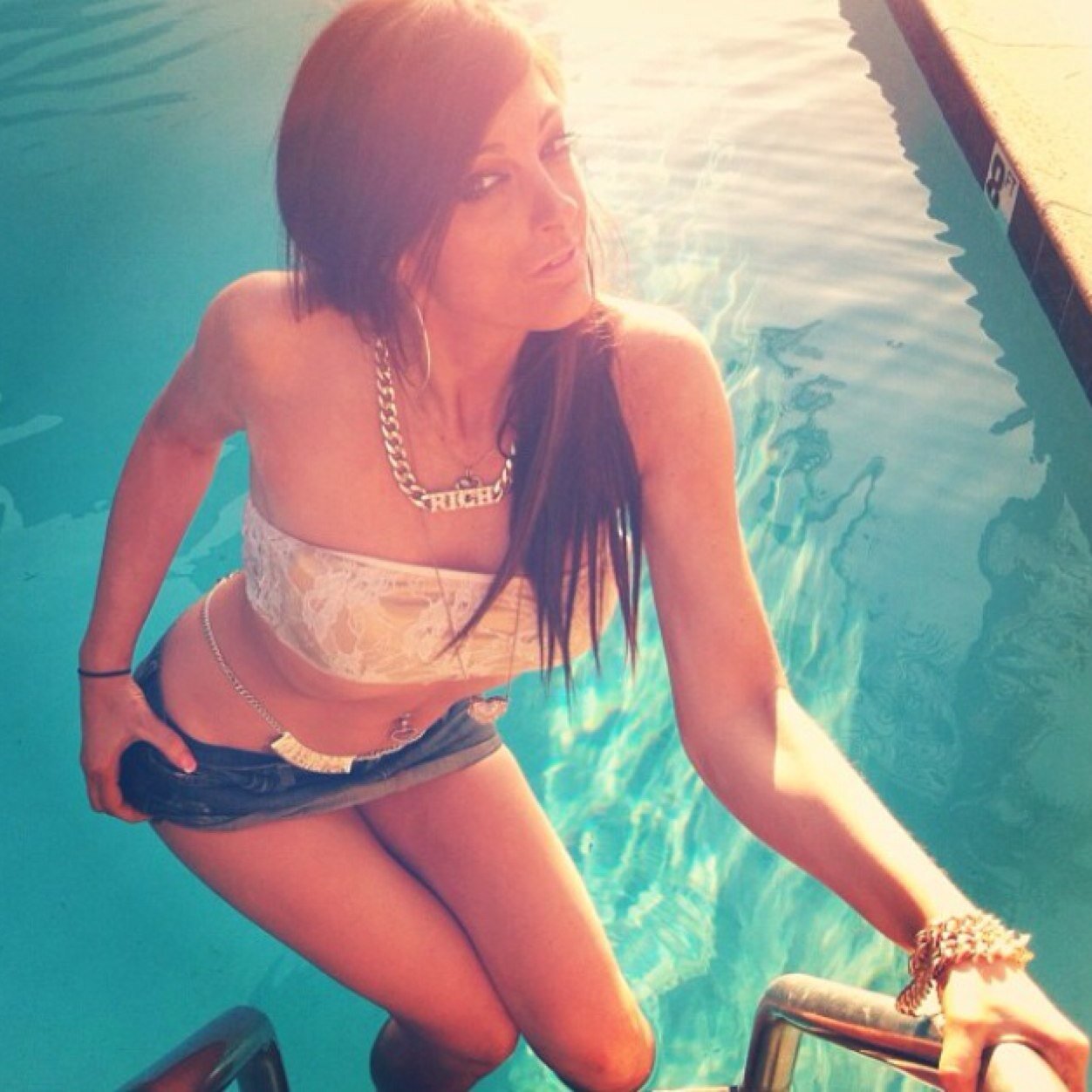 GeGe (@yeaitsmissgege) | Twitter