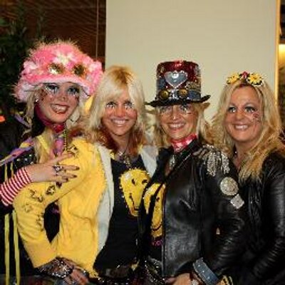 Colör (@toechterkoelns) | Twitter