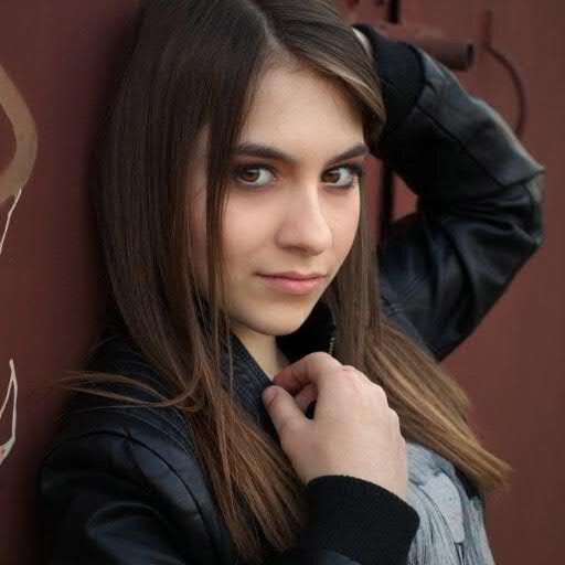 Laura B Set 30 Pictures Free Download