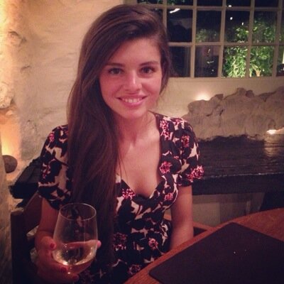 Skye Dick on Twitter: "Anne Hathaway is glorious 🙋 http://t.co/x95xqBO30f"