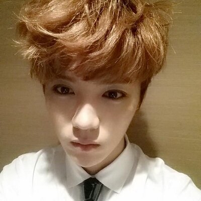 Luhan Selca