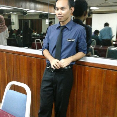 Mr. Amirul Mokhtar on Twitter: "walaupun malam dah larut.. tetapi sepasang kolam ini belum mahu ...