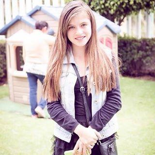 Isidora Vives Mi Corazon Es Tuyo