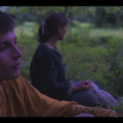 Jonathan Teeter on Twitter: "Hey @idolator, give me the @gorillazband’s 8 album prize pack! http ...