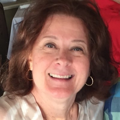 Lisandra Roldan's Instagram, Twitter & Facebook on IDCrawl