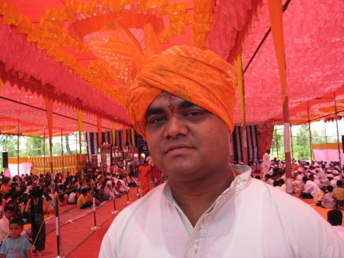 sameer raikar on Twitter: "hi i am sam and i am roaming"