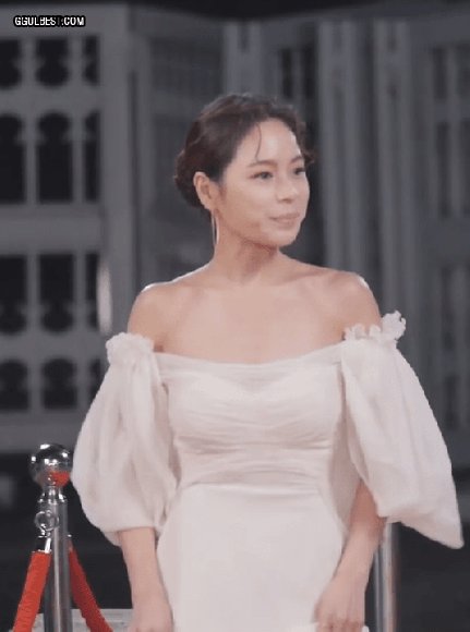 배우 홍아름 KBS연기대상 드레스.gif https://t.co/rMJ679M7pi 김효정 @tcdsmsi92skvpcy